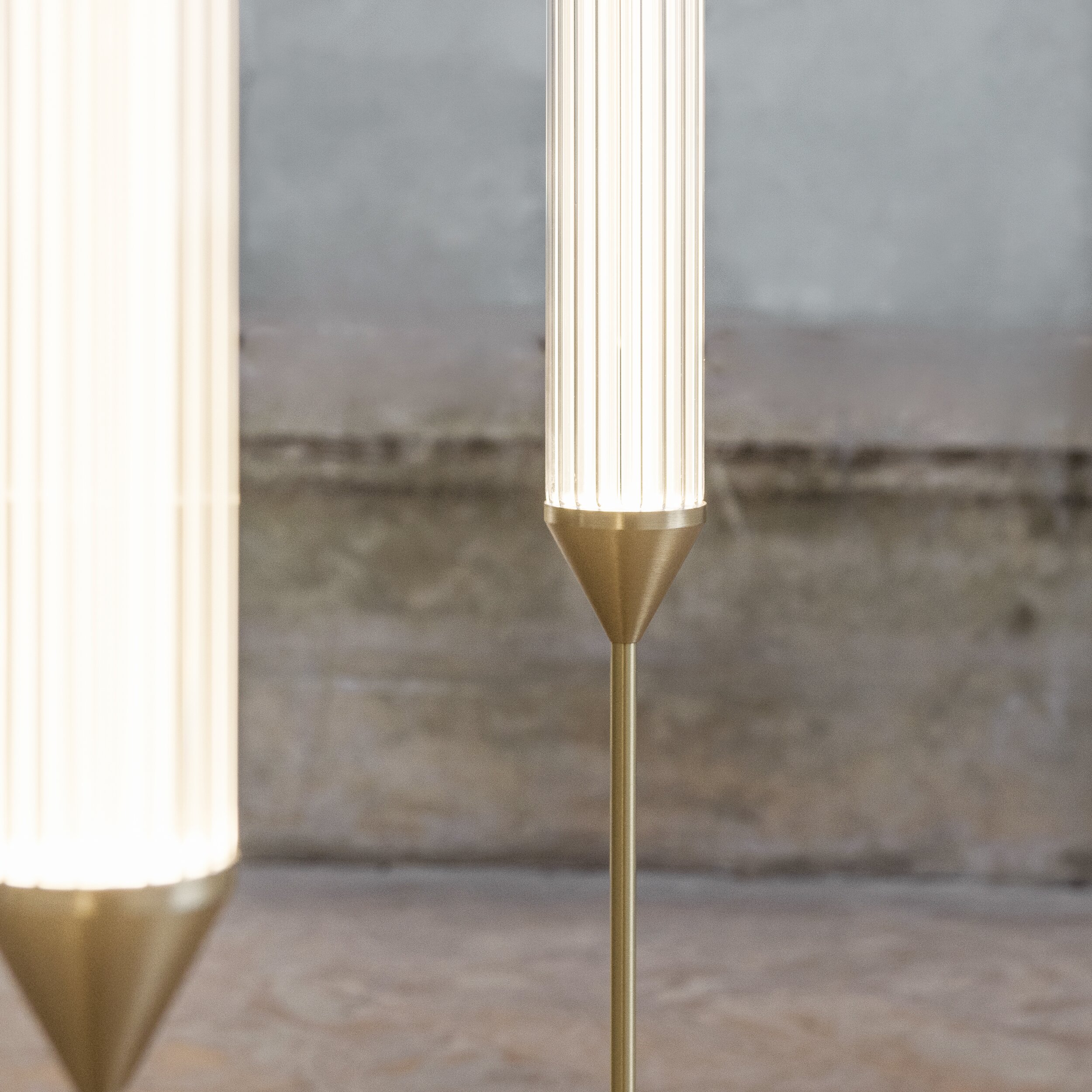 Cirque Floor-to-ceiling Column